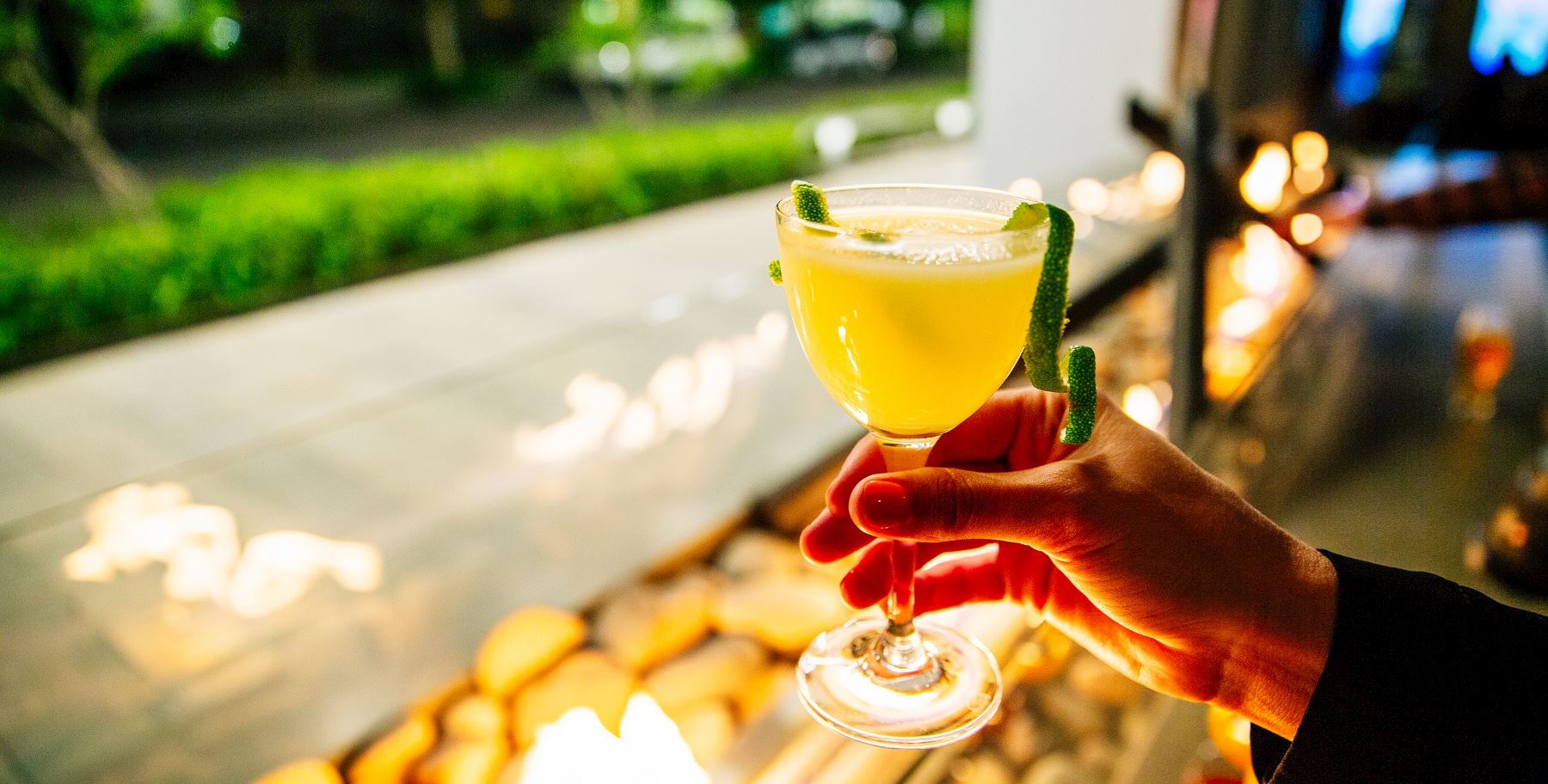 Contact our Phoenix Restaurant | Dust Cutter